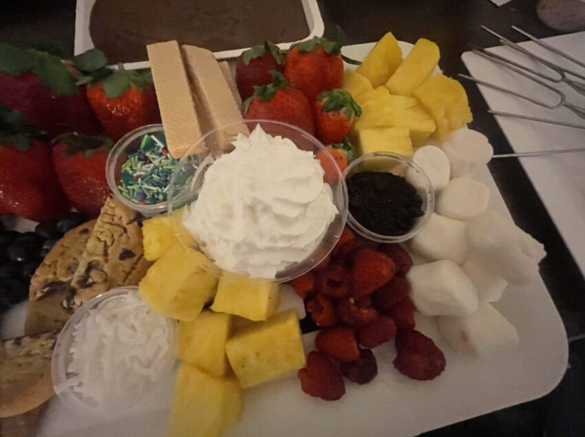 Eat Cheap and Save on Food When Traveling - Affordable Family Travel